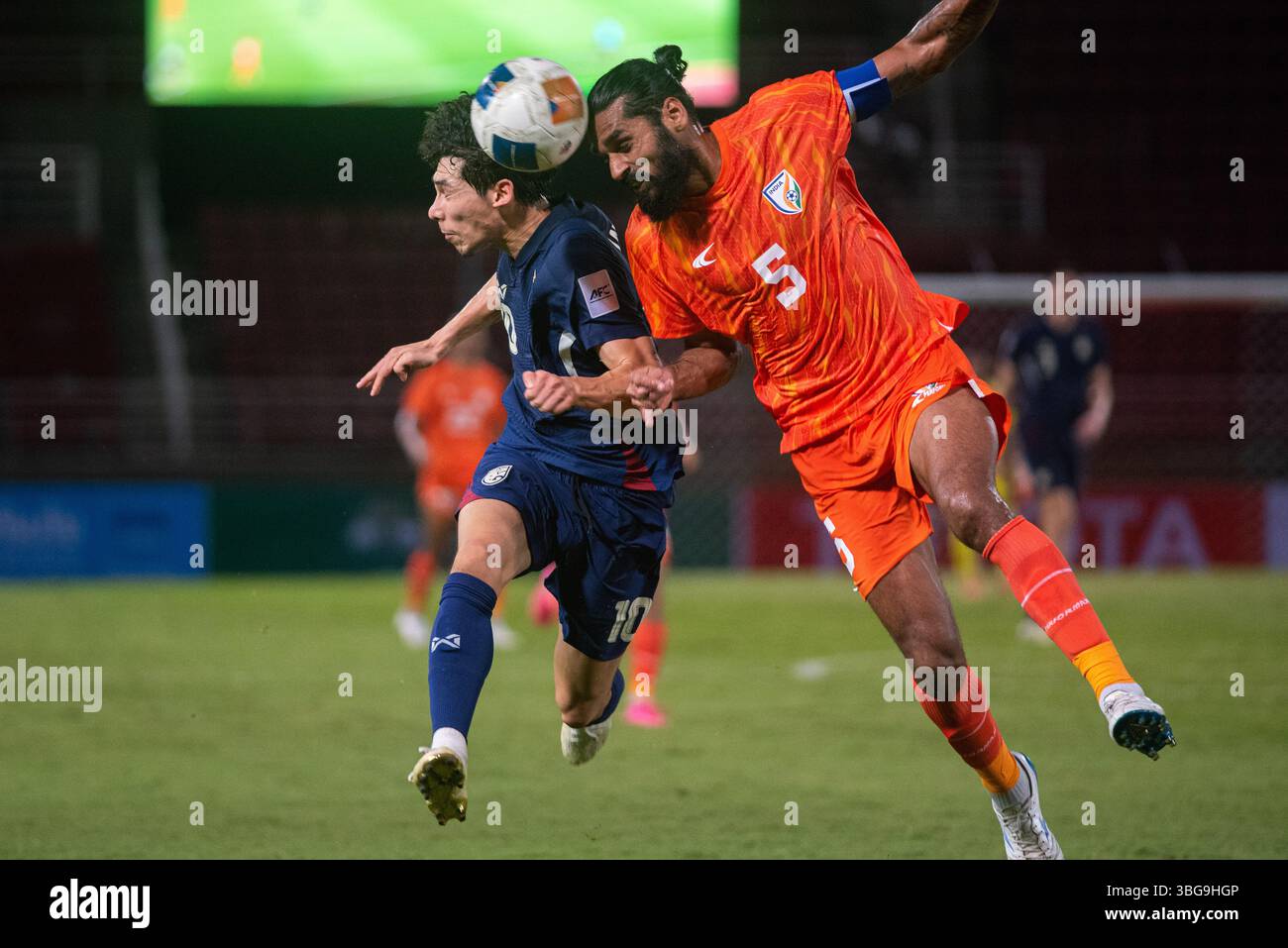 Bangkok, Thailand. 04th June, 2025. Benjamin James Davis (L) of ...