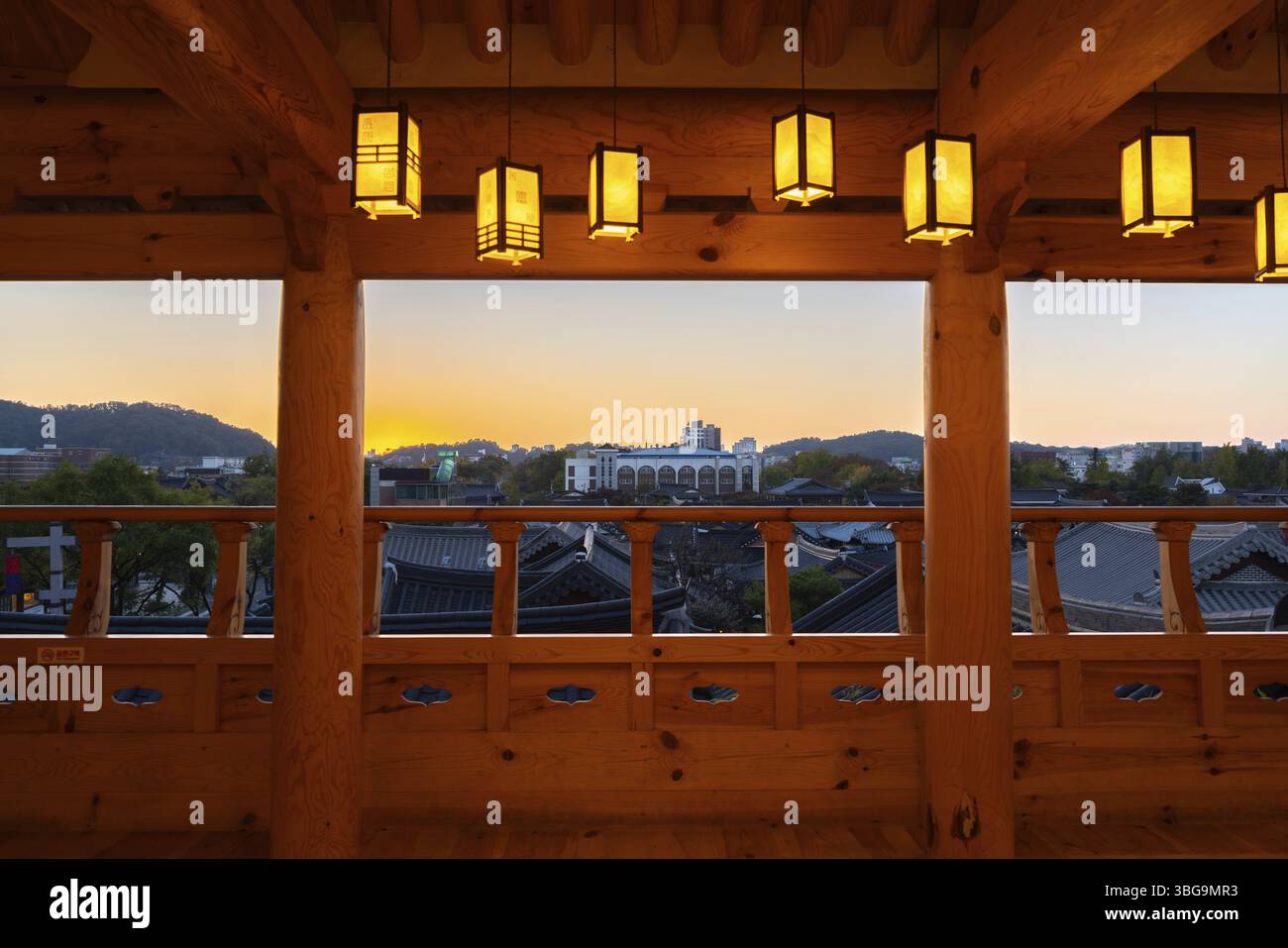 Sunset view of Jeonju Hanok Village in Jeonju, Korea Stock Photo - Alamy