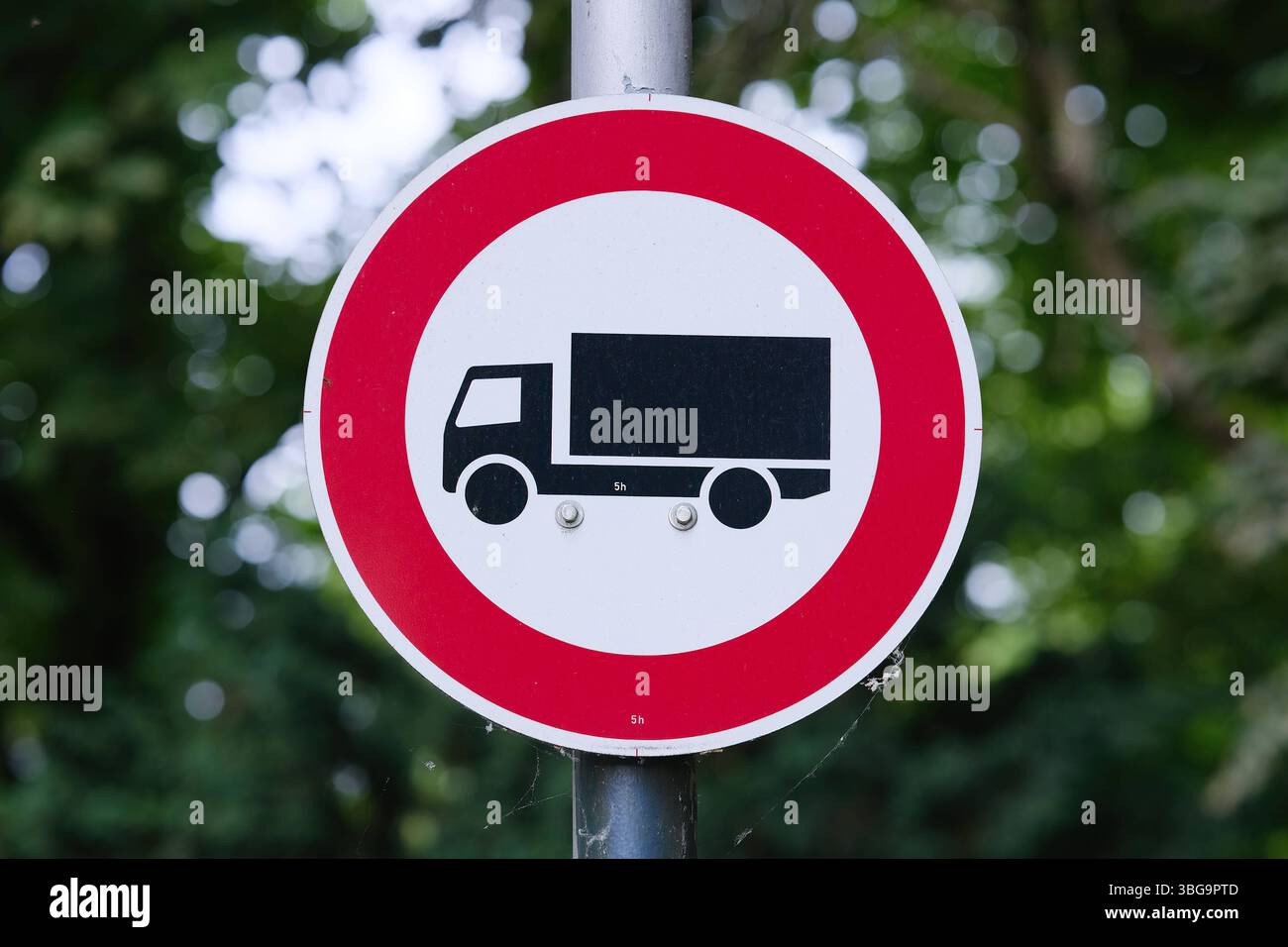 Düsseldorf 04.06.2025 LKW Verbot Lastwagen 2,8 Tonnen Tonner ...