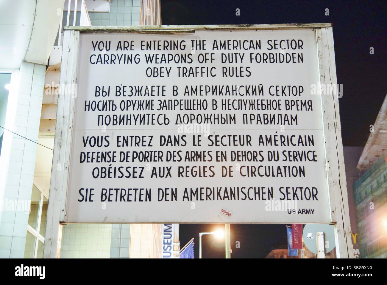 Information panel museum hi-res stock photography and images - Alamy