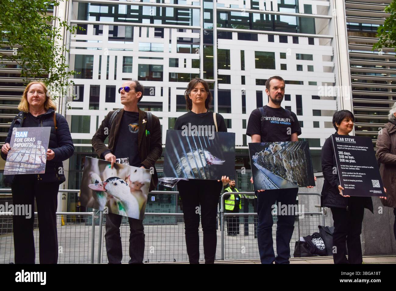 London, UK. 4th June 2025. Campaigners from the animal rights group ...