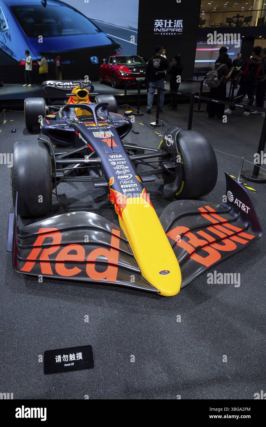 Formula 1 racing car, Honda, Shanghai motor show 2025, Shanghai, People ...