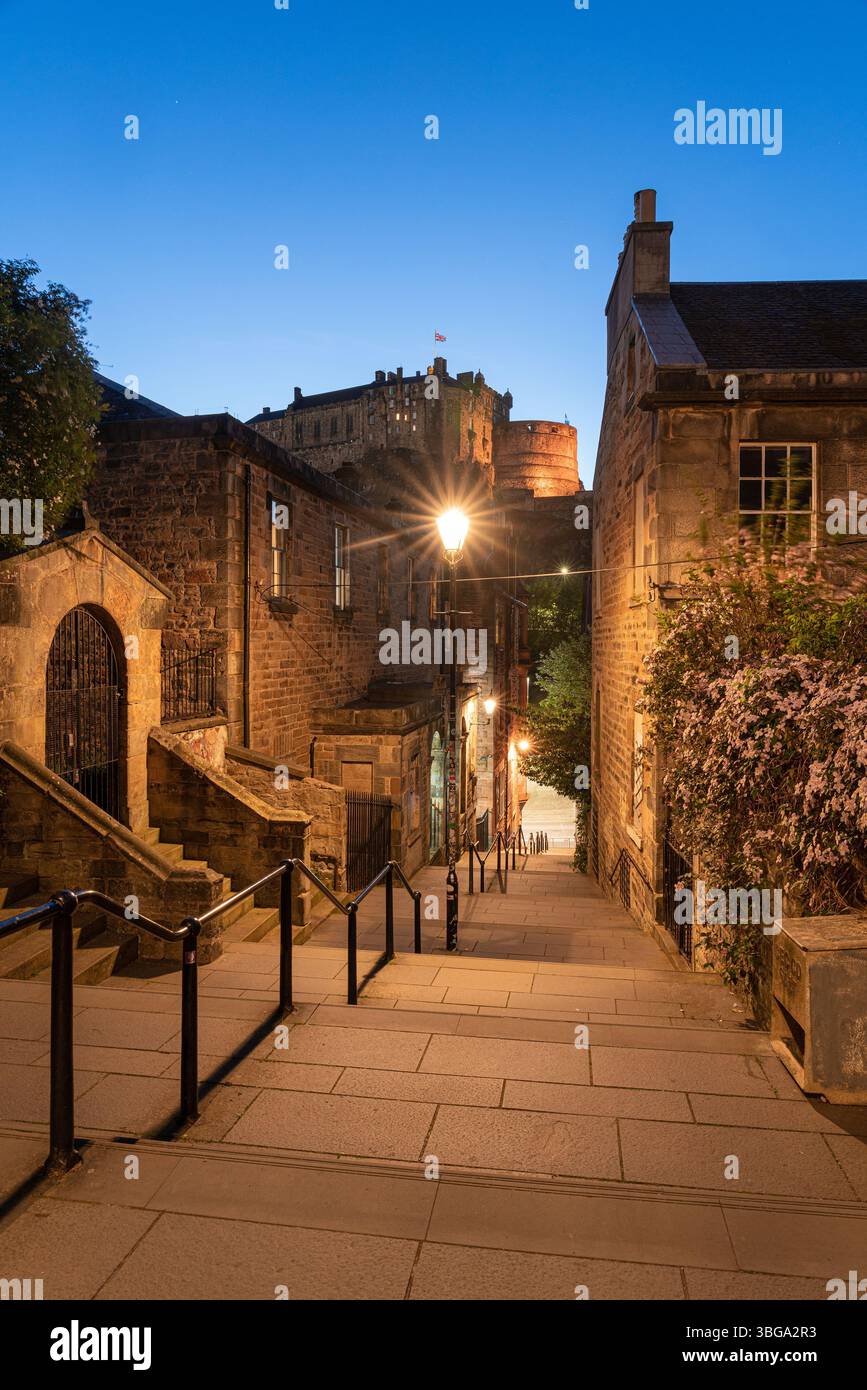 Edinburgh steps night hi-res stock photography and images - Alamy