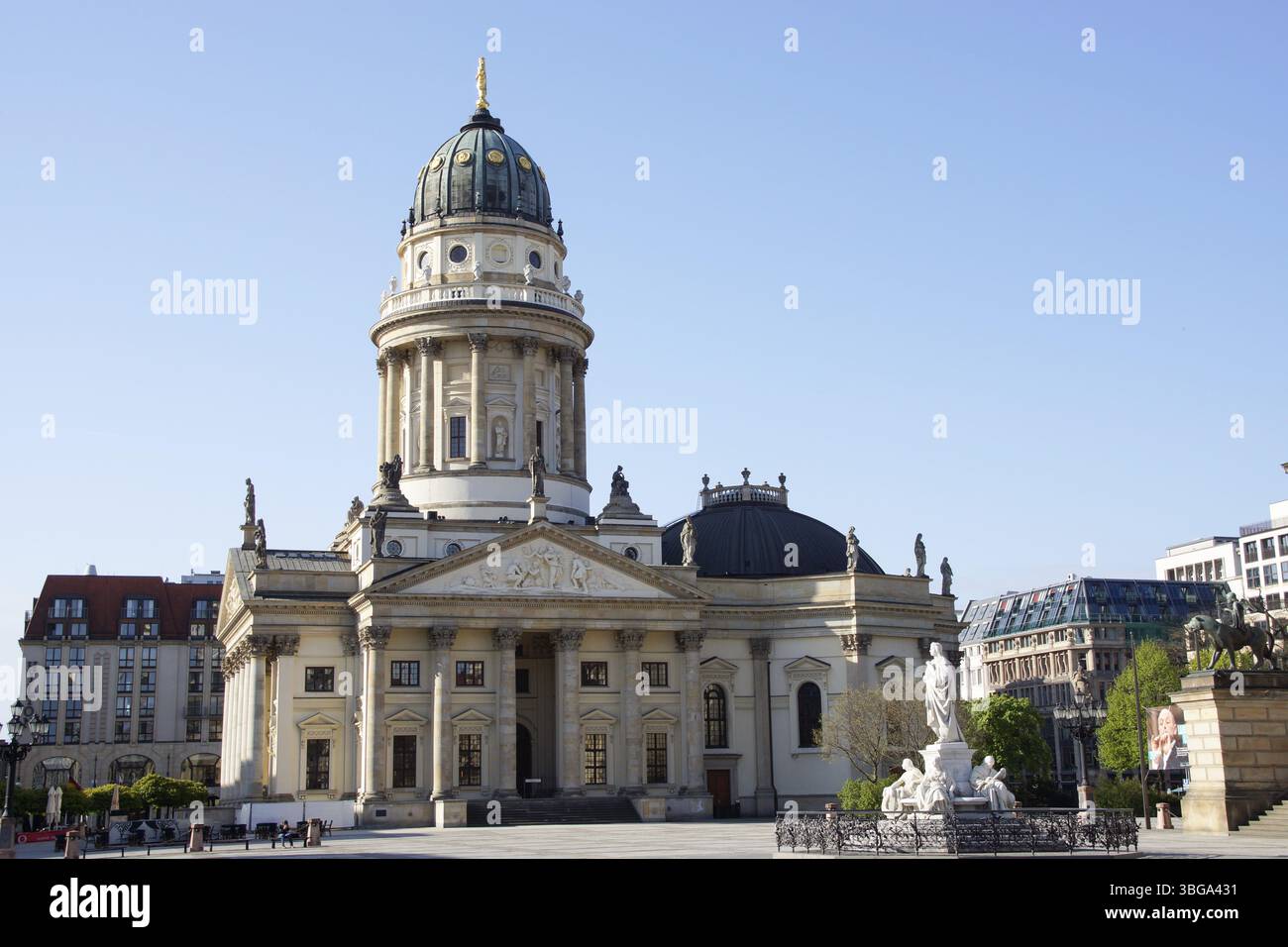 German Dome and Schiller Memorial, Gendarmenkarket Berlin, Germany ...