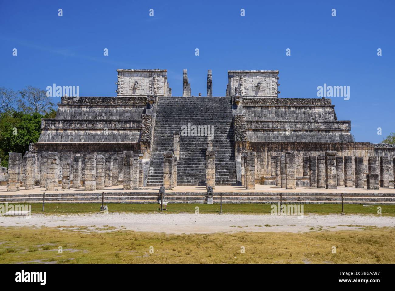 Temple of the Warriors in Chichen Itza, Quintana Roo, Mexico. Mayan ...