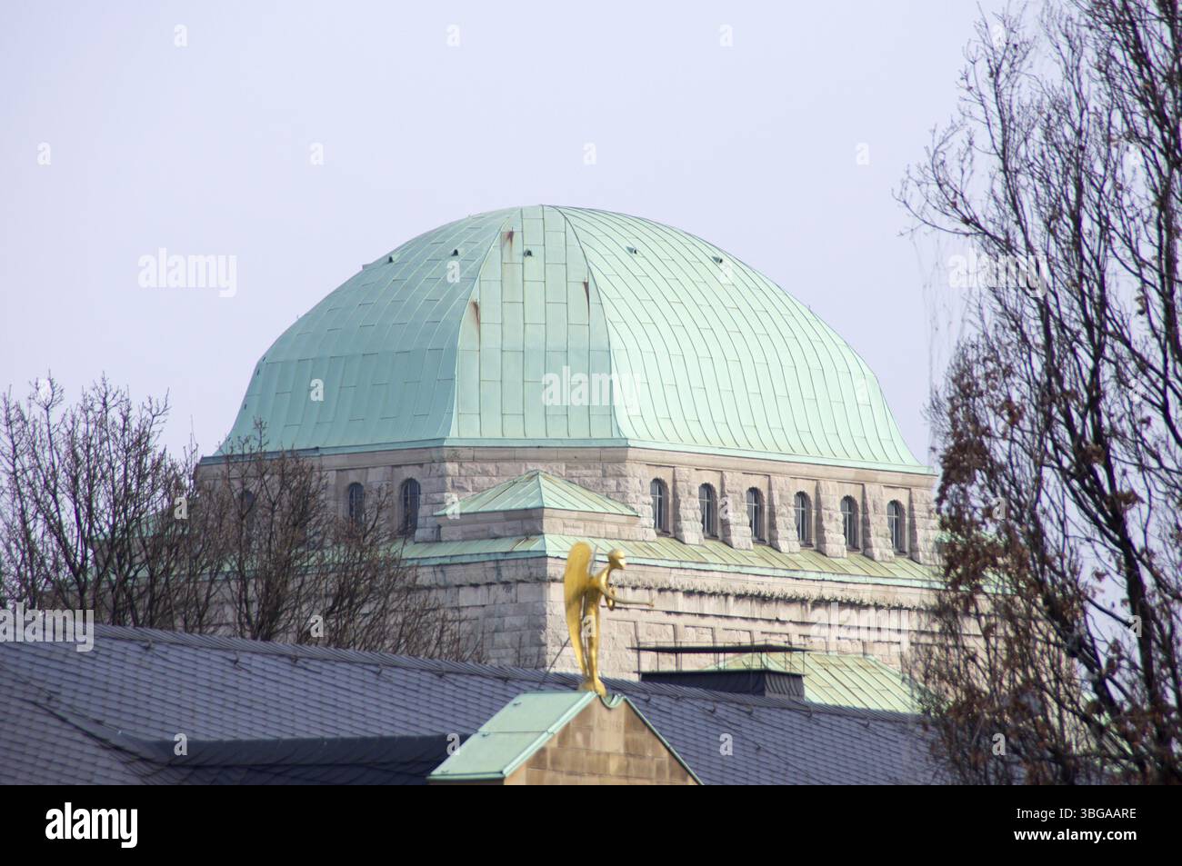Old synagogue in downtown hi-res stock photography and images - Alamy