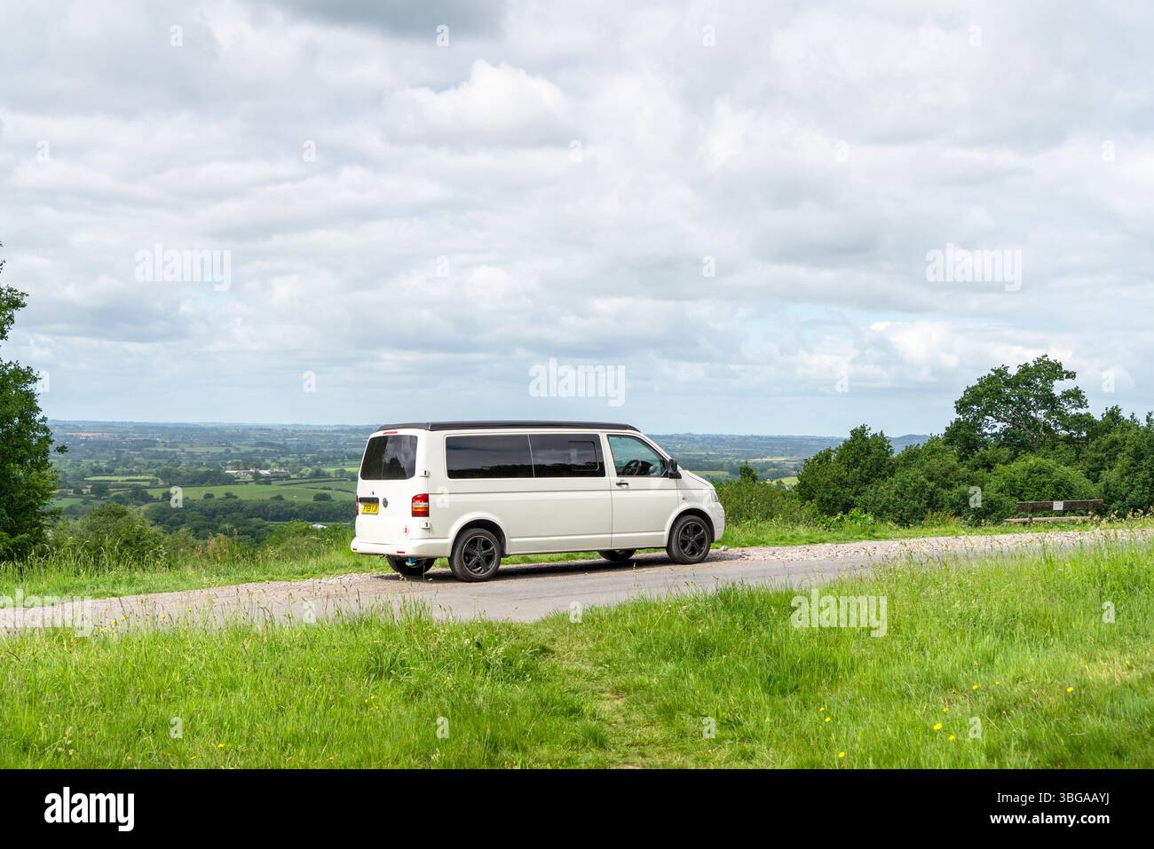 Volkswagen transporter camper van hi-res stock photography and images ...