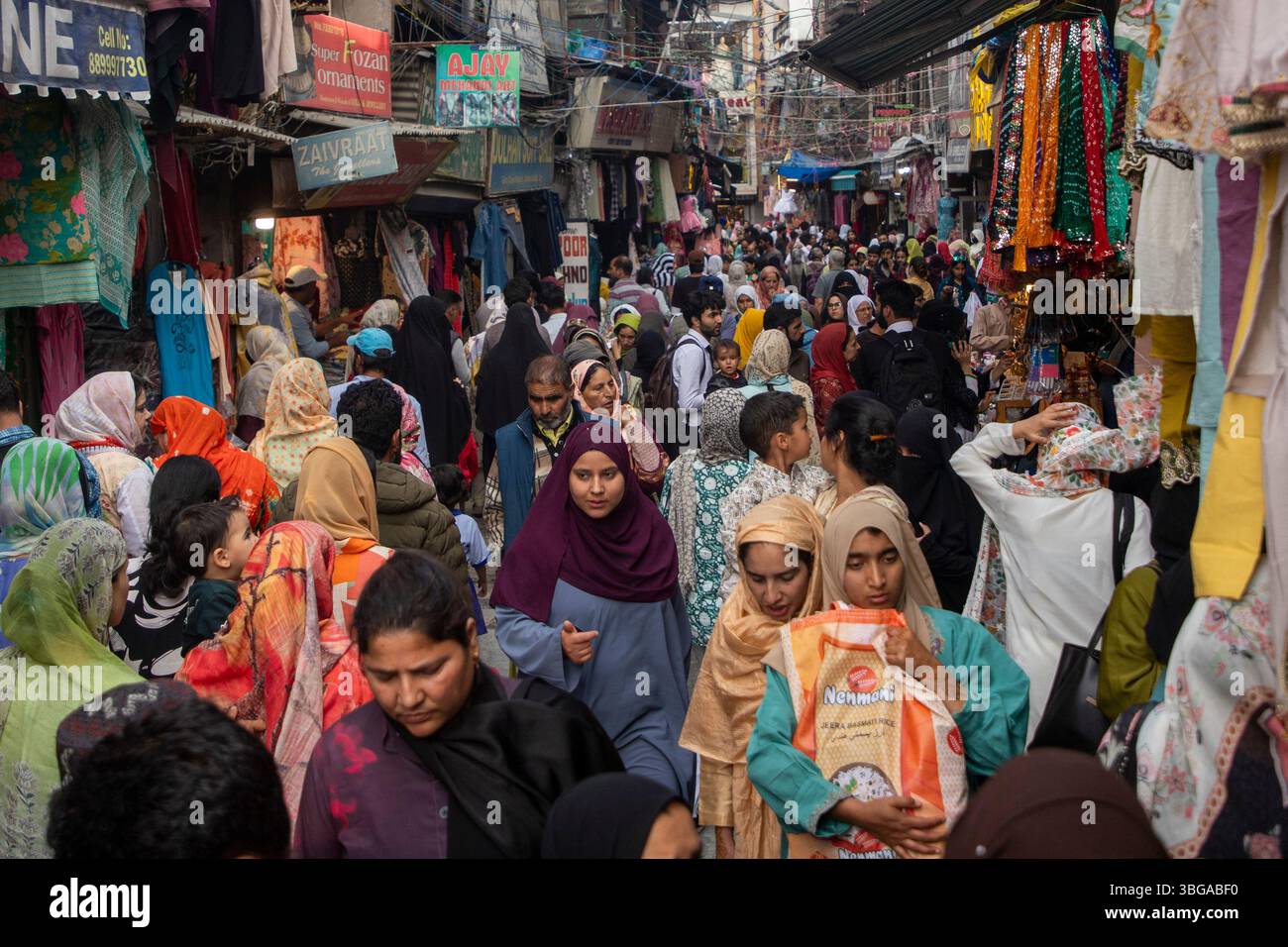 Kashmiri Muslims shop ahead of the Muslim festival Eid-al-Adha at a ...