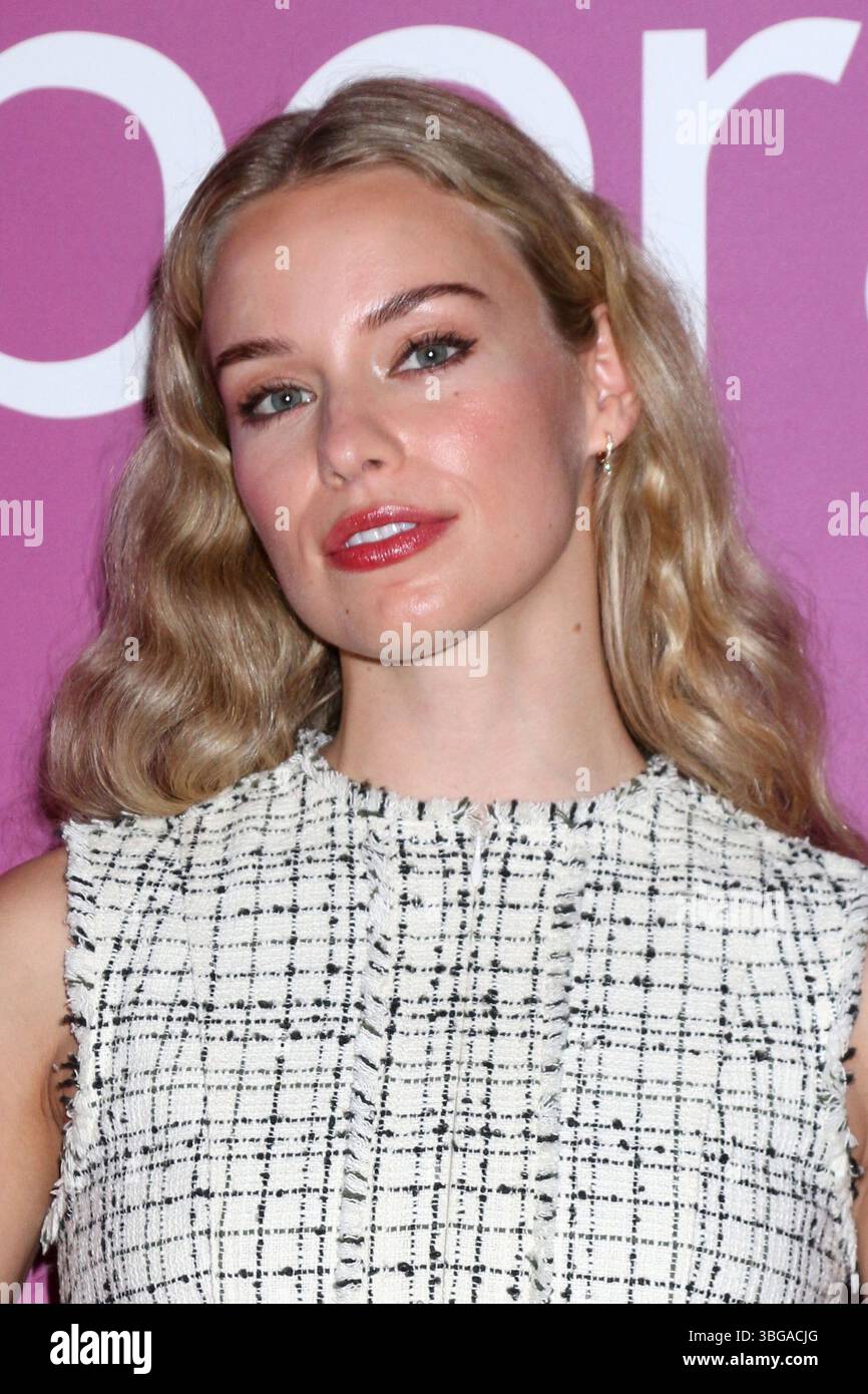 Ca. 03rd June, 2025. Elle Chapman at arrivals for Operation Smile ...