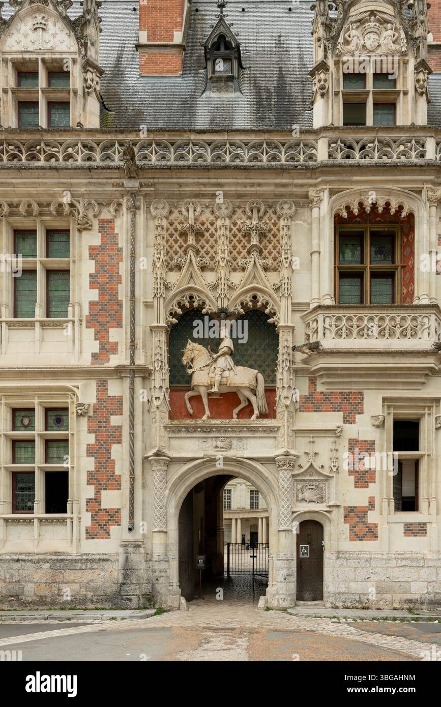 Facade features elaborate stonework hi-res stock photography and images ...