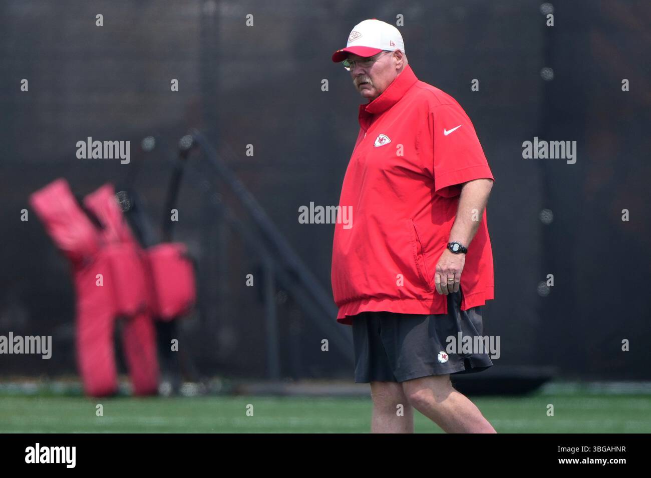 Kansas City Chiefs head coach Andy Reid watches a drill during the NFL ...