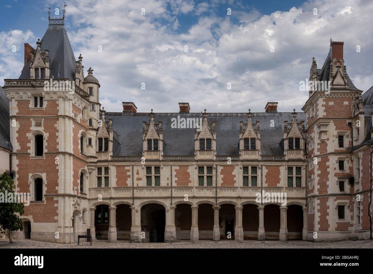 Majestic château courtyard reveals multiple architectural periods with ...