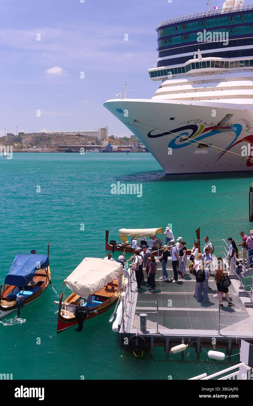 Valletta malta may 2025 scenic hi-res stock photography and images - Alamy