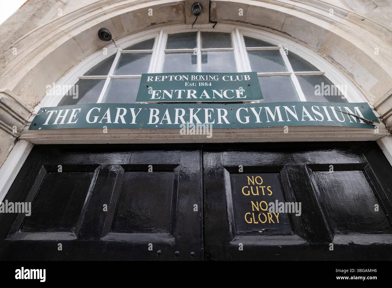 East end boxing club hi-res stock photography and images - Alamy
