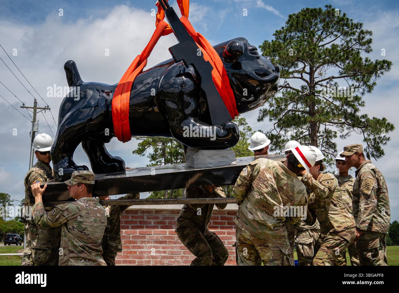 Fort Stewart, Georgia, USA. 28th May, 2025. Soldiers with the 92nd ...