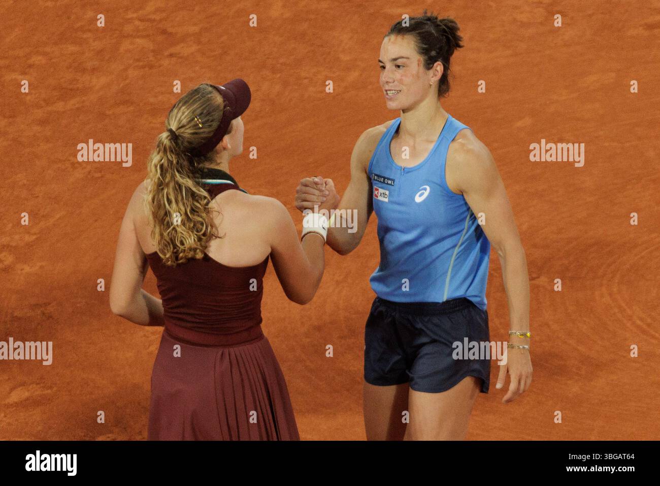 Lois Boisson of France and Mirra Andreeva during the Roland-Garros 2025, French Open, Grand Slam ...