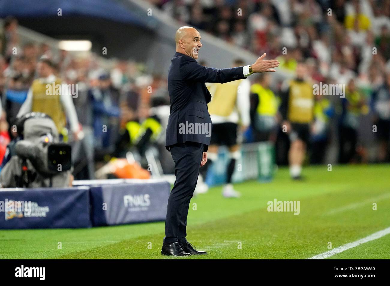 Portugal coach Roberto Martinez gestures during the Nations League ...