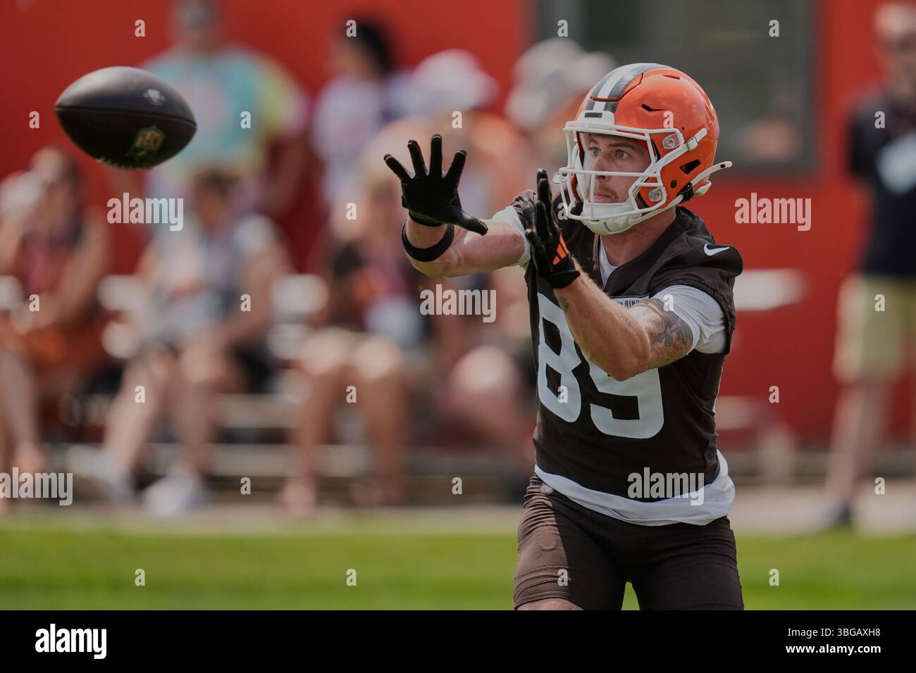Cleveland Browns wide receiver Kaden Davis (89) catches a pass during ...