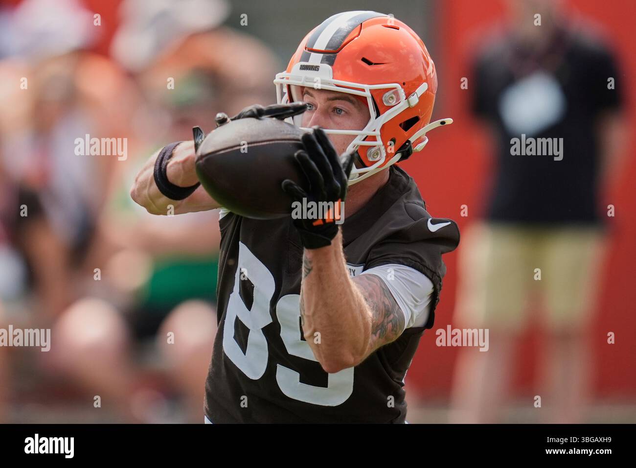 Cleveland Browns wide receiver Kaden Davis (89) catches a pass during ...