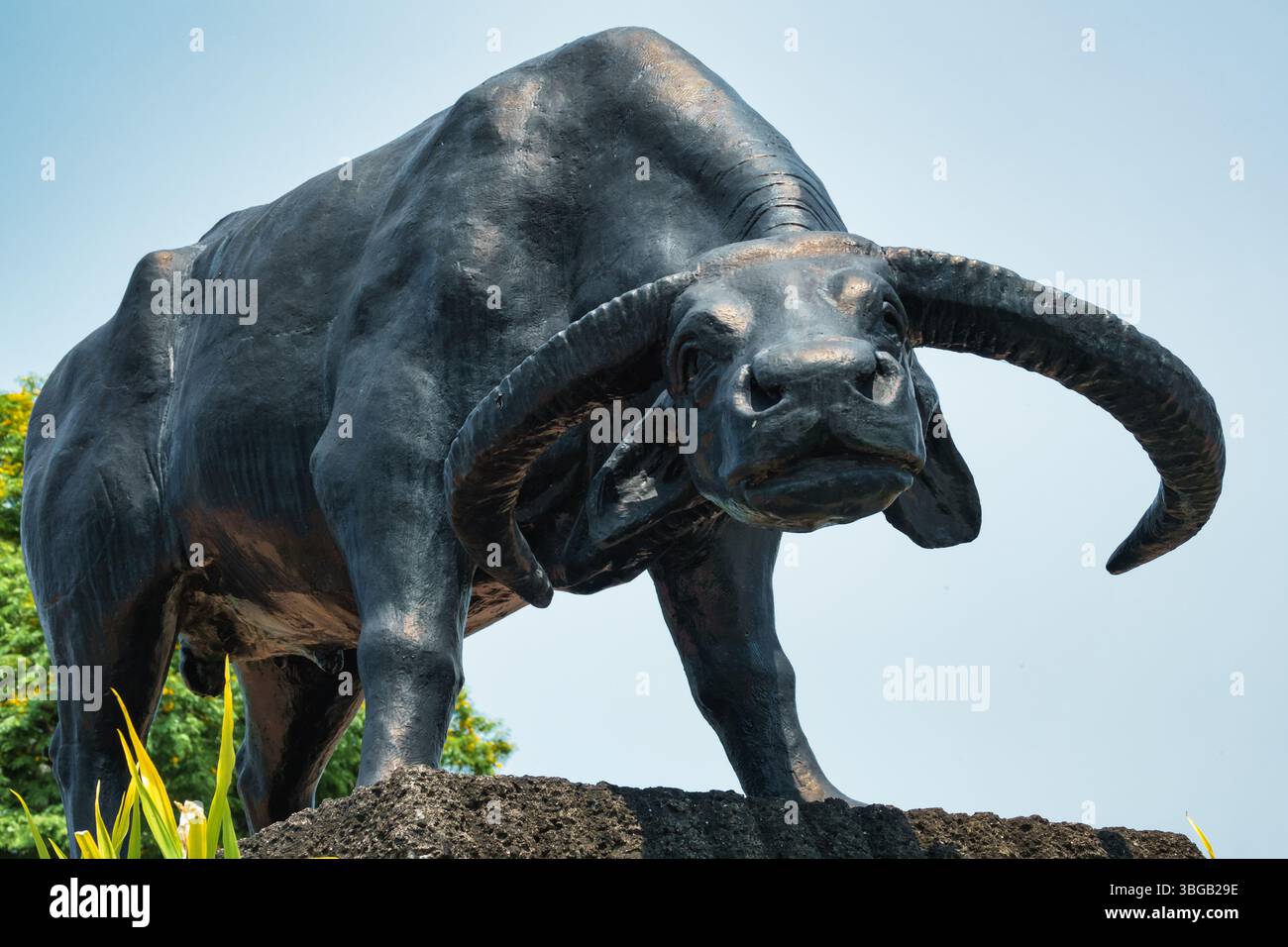 Sculpture of a Carabao (water buffalo) at the entrance to Rizal Park in ...