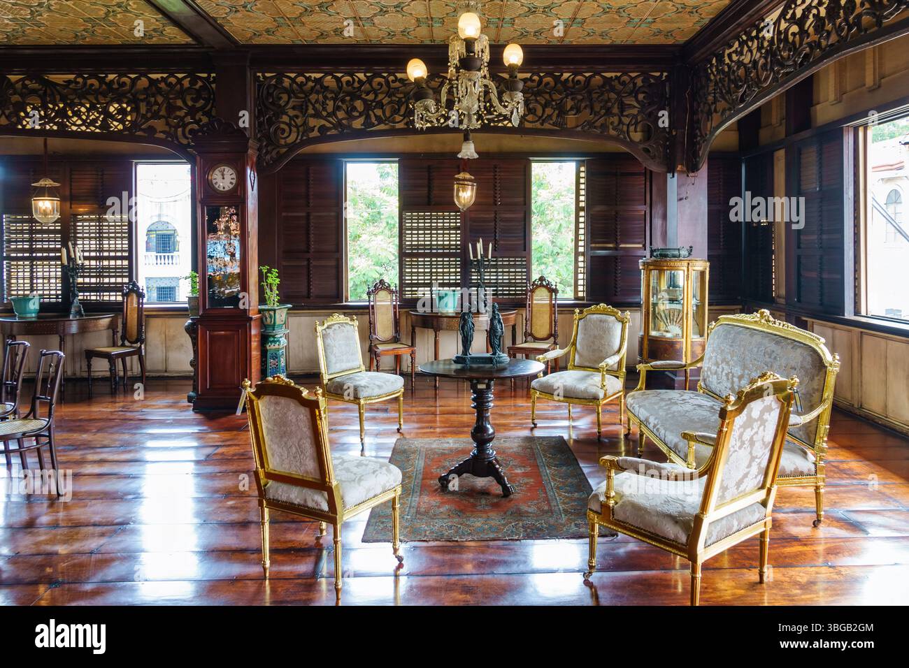 Casa Manila, colonial house museum in Intramuros, Old Town Manila ...