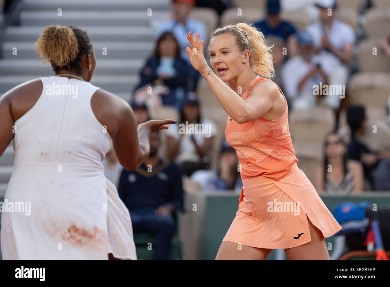 PARIS, FRANCE - JUNE 2: Taylor Townsend of The USA, Katerina Siniakova ...