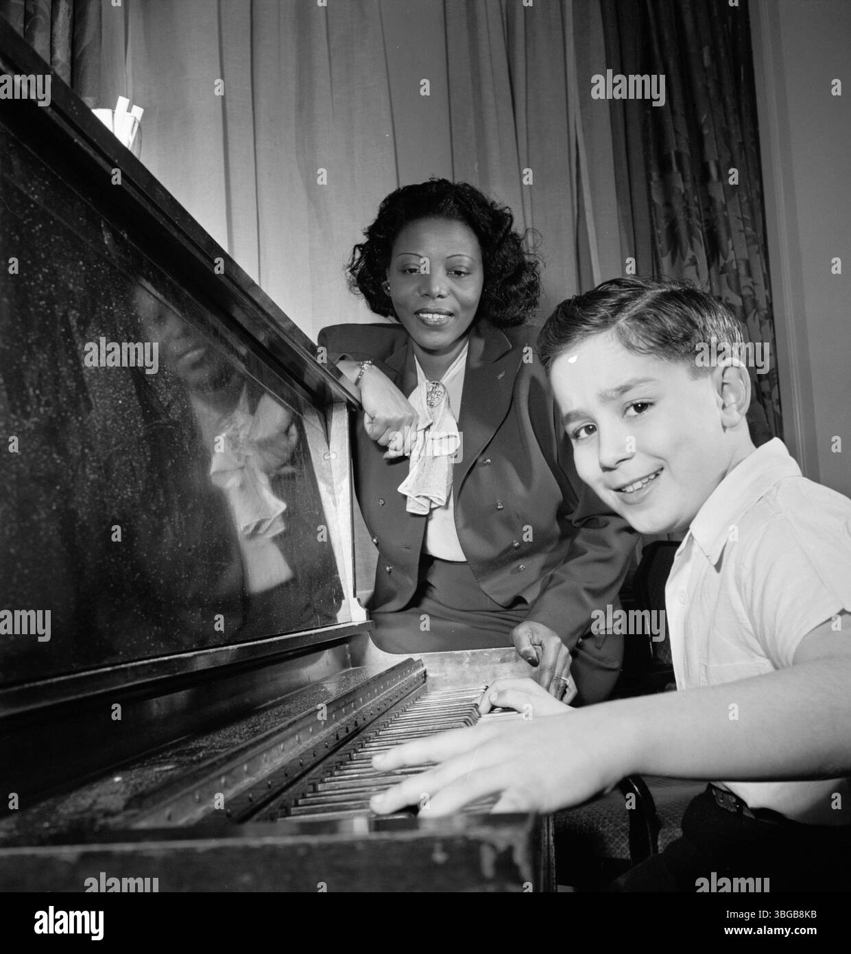 1981 waldorf astoria Black and White Stock Photos & Images - Alamy