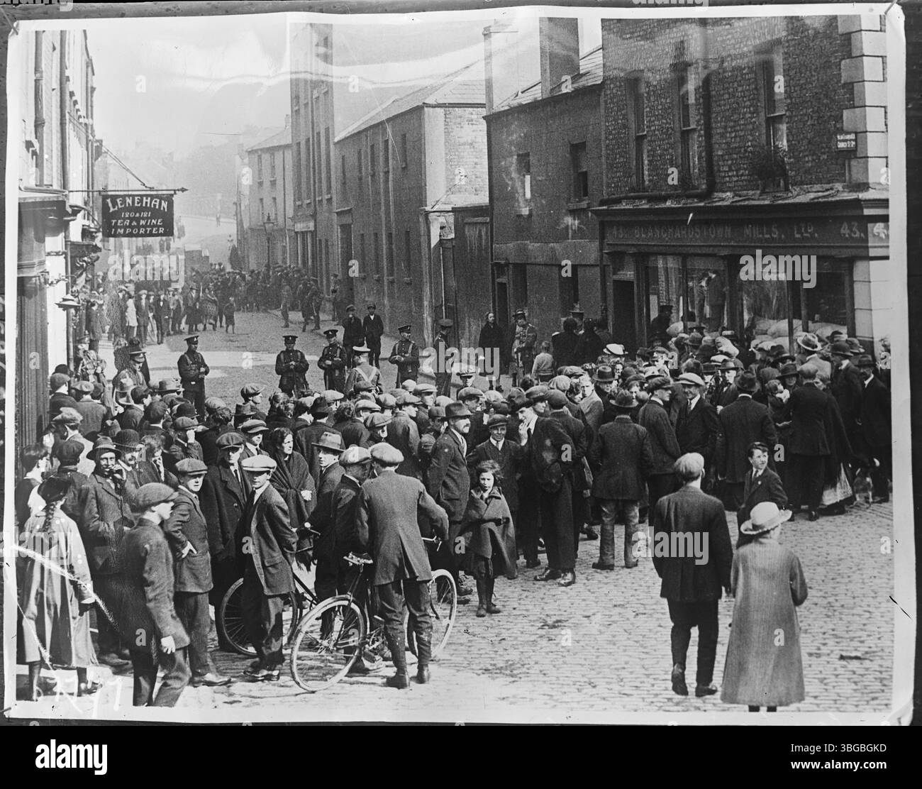 The fighting irish Black and White Stock Photos & Images - Alamy