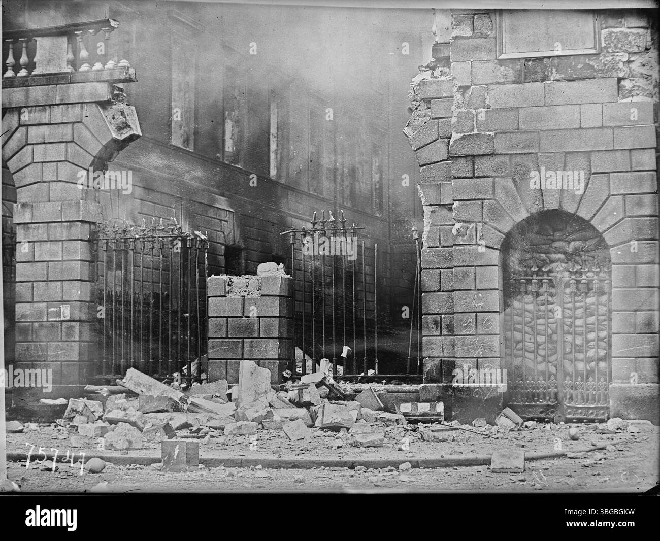 1-July-1922, Dublin, the ruined Four Courts building, following bombing ...