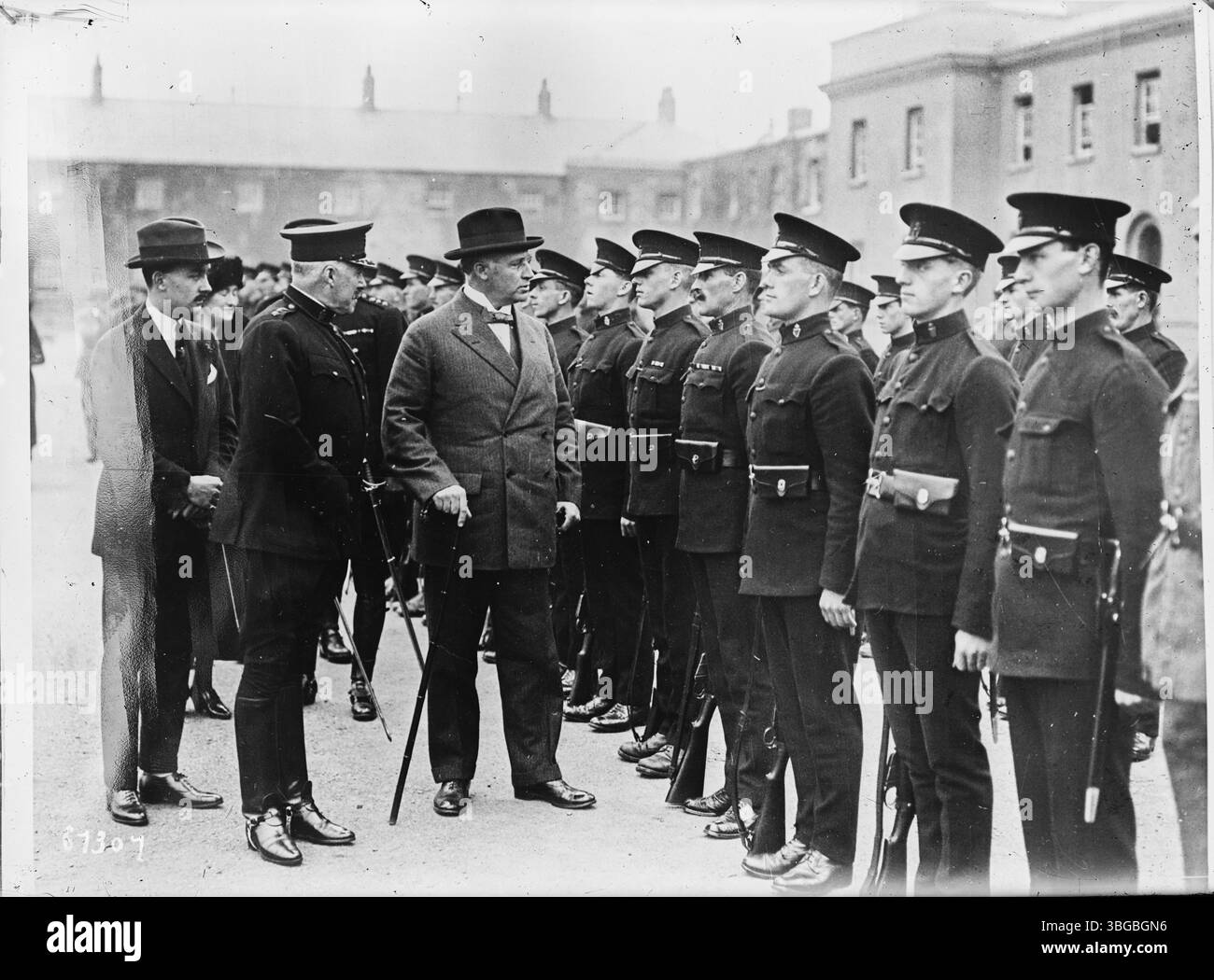 British Army officer, Sir Nevil Macready inspects police in Dublin ...