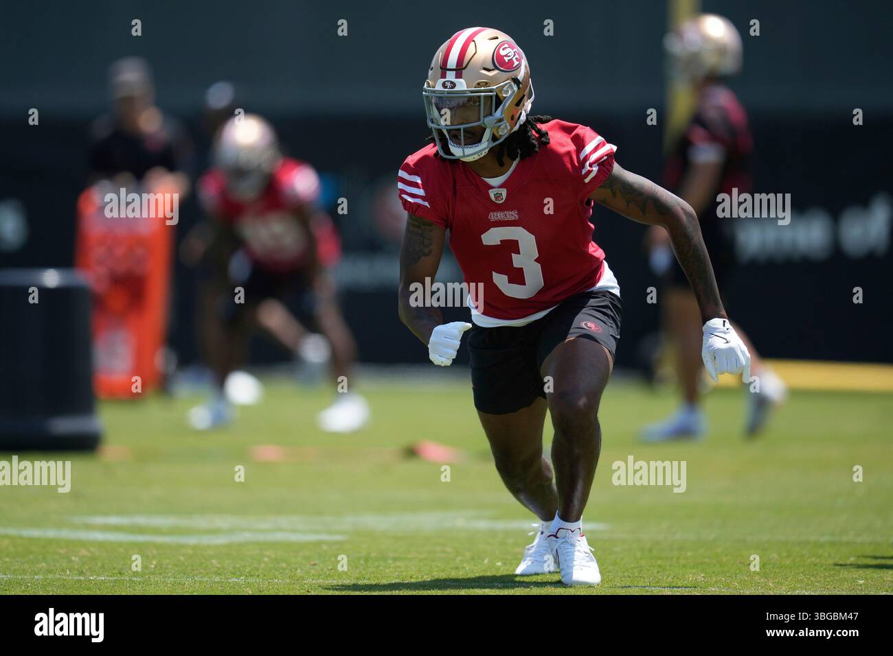 San Francisco 49ers wide receiver Malik Knowles runs during NFL ...