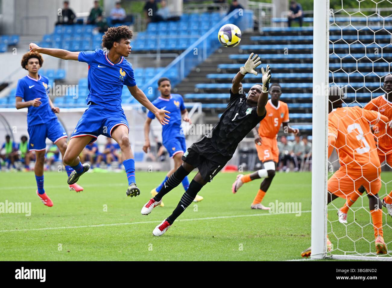 J-Village Stadium, Fukushima, Japan. 3rd June, 2025. (L-R) Samba Konate ...