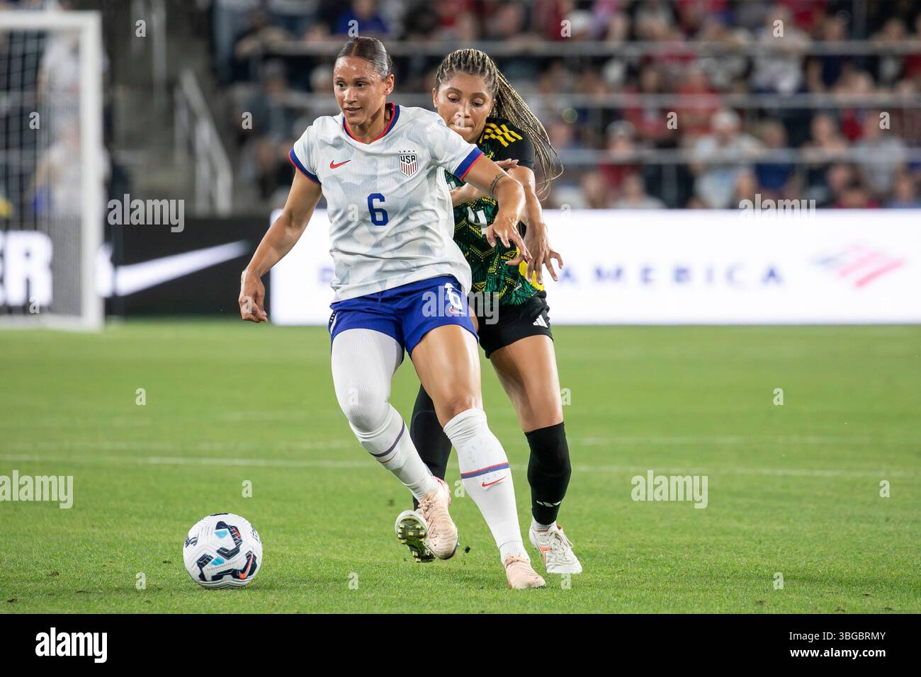 St. Louis, USA, 3rd June, 2025. United States of America forward Lynn ...