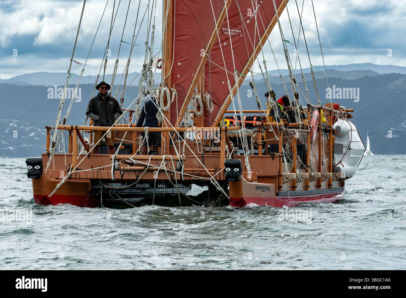 Traditional double hulled, ocean going canoe Ngahiraka Mai Tawhiti ...
