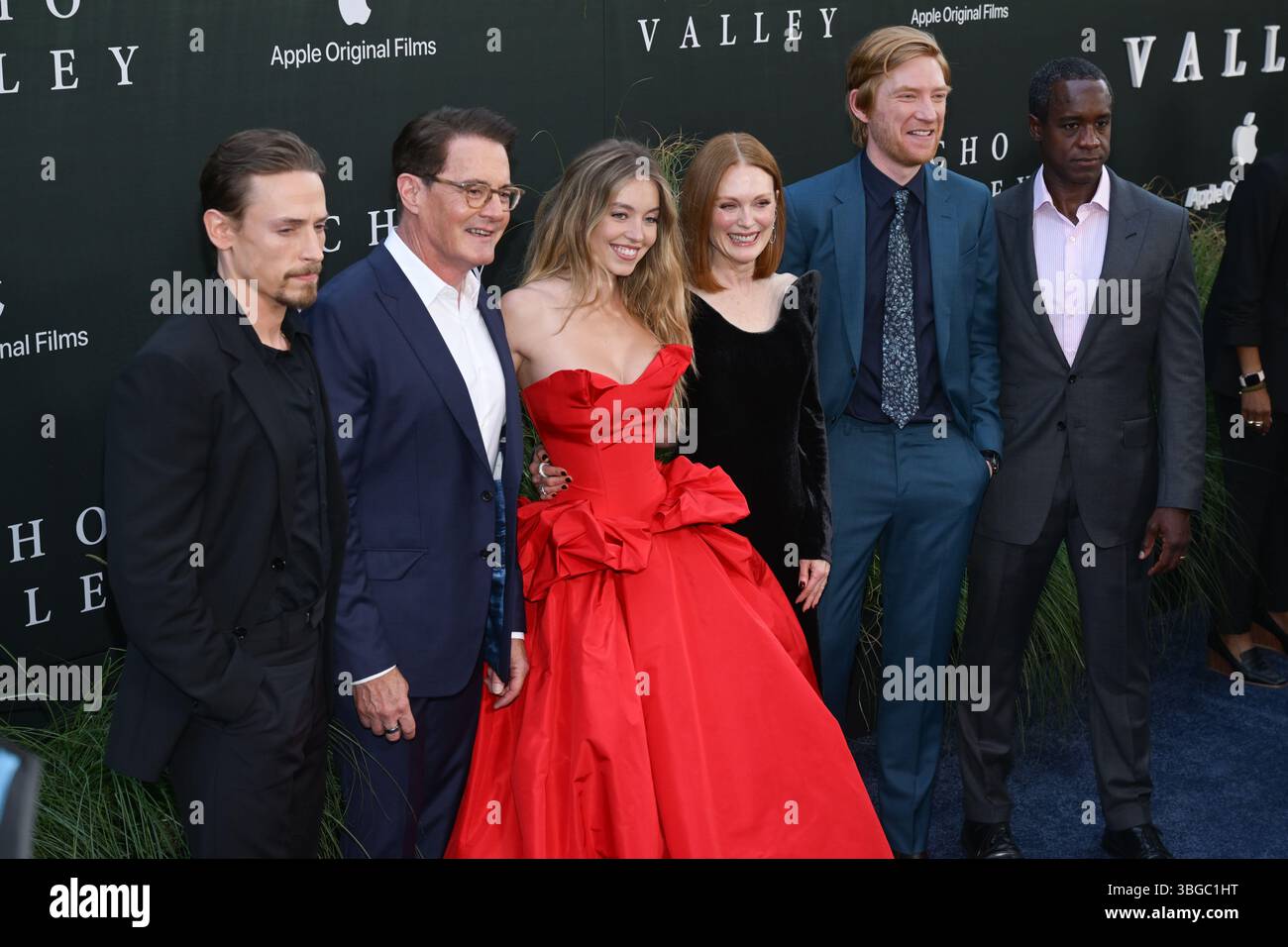 Edmund Donovan, Kyle MacLachlan, Sydney Sweeney, Julianne Moore ...