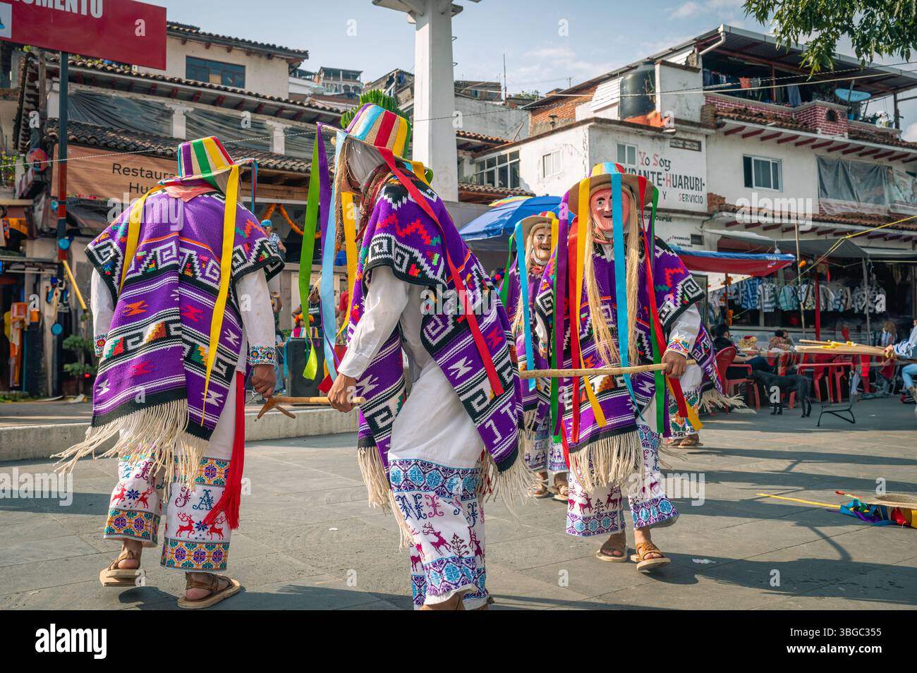 Colorful traditional Mexican dancers Danza de los Viejitos in Janitzio ...