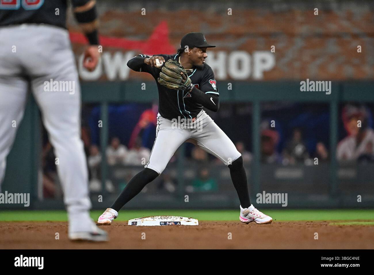ATLANTA, GA - JUNE 04: Arizona Diamondbacks shortstop Geraldo Perdomo ...