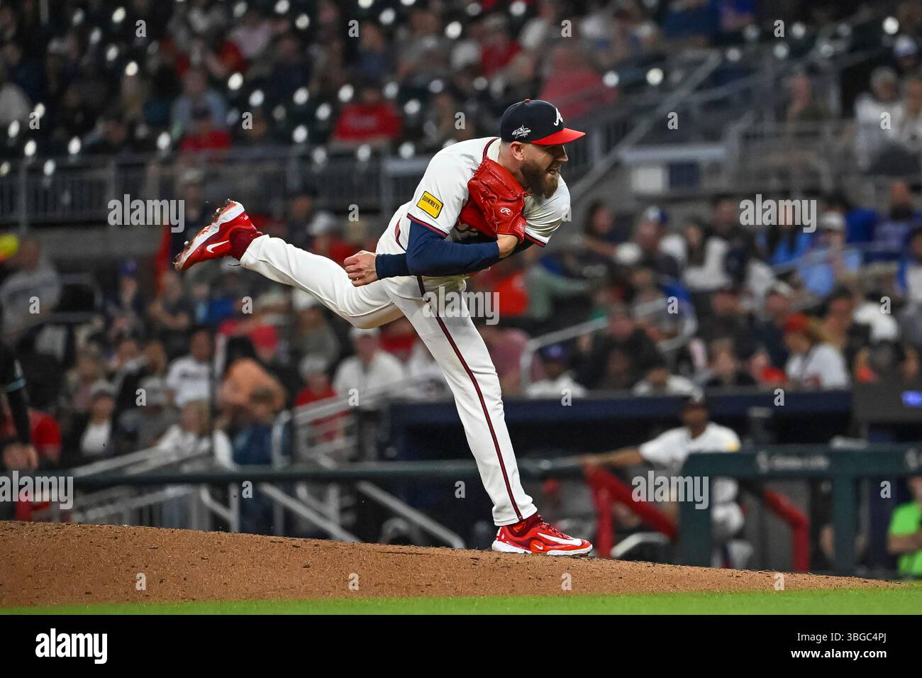 ATLANTA, GA - JUNE 04: Atlanta Braves pitcher Dylan Lee (52) in the ...
