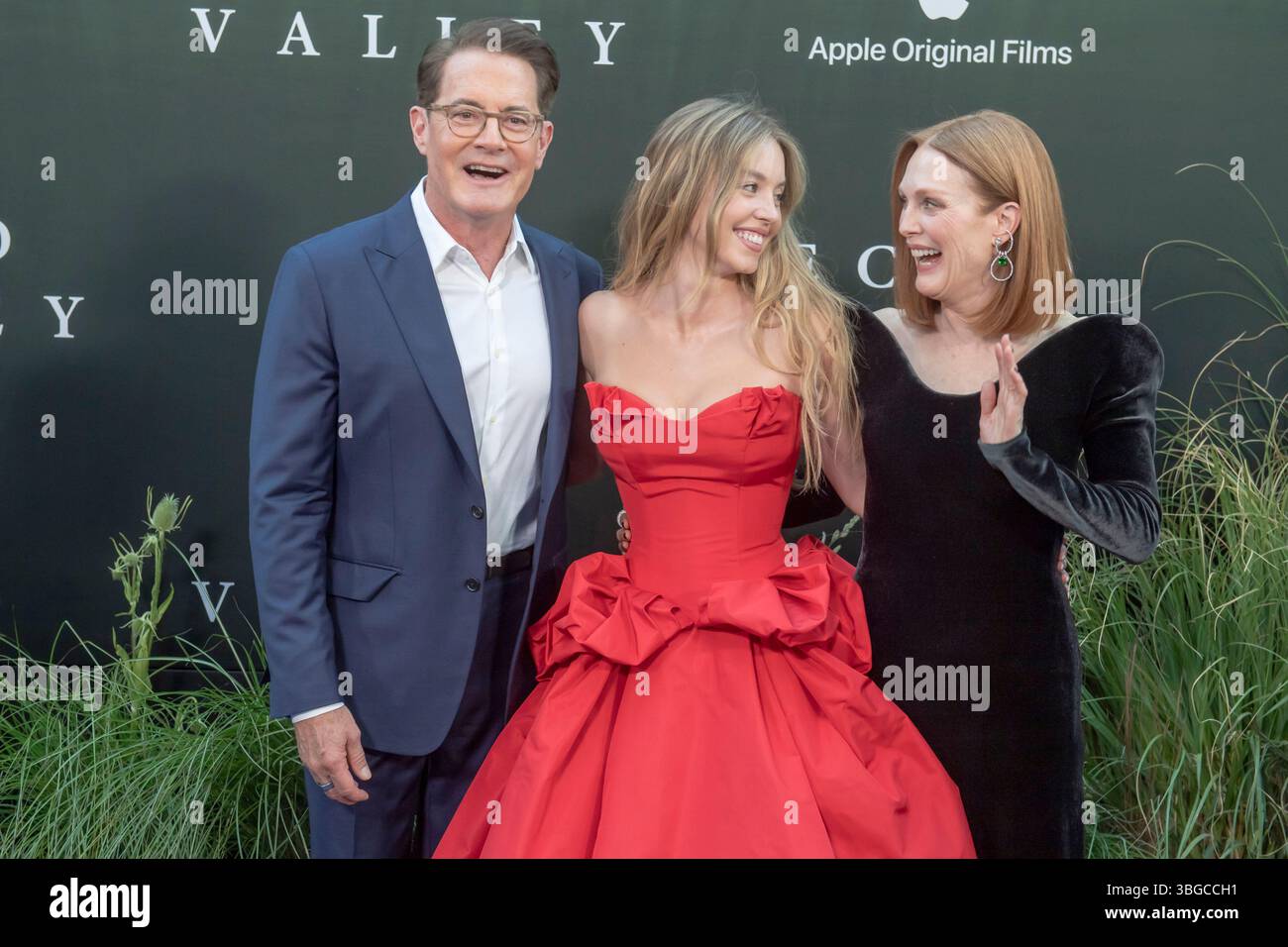 Kyle MacLachlan, Sydney Sweeney, and Julianne Moore attend the ''Echo ...