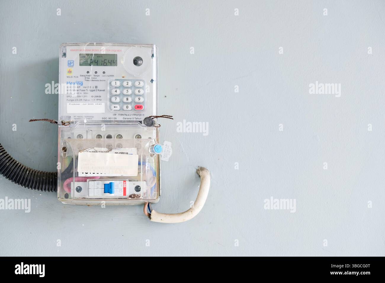 Token machine hi-res stock photography and images - Alamy