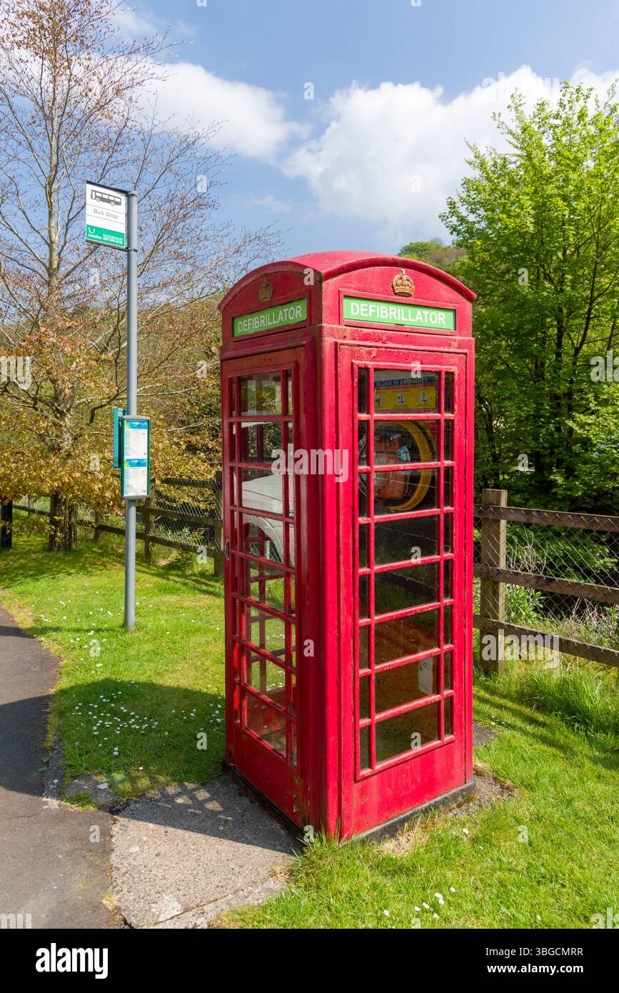 Country bus in devon village hi-res stock photography and images - Alamy