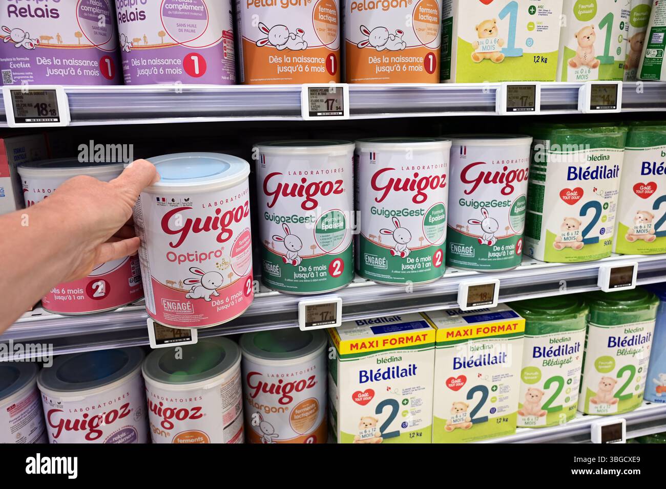 Assortment instant infant milk in a Grocery store Stock Photo - Alamy