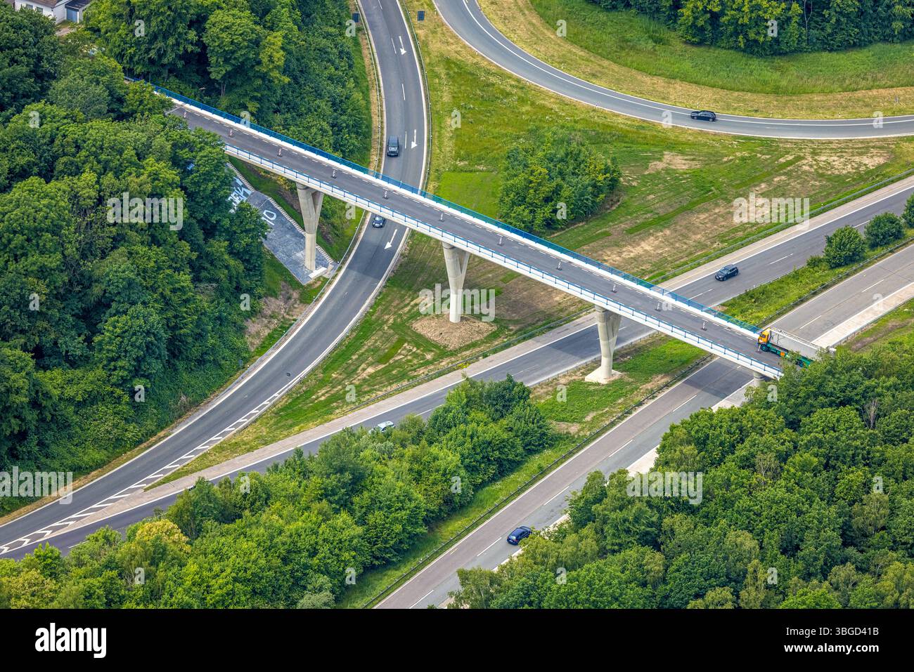 Luftbild, Baustelle mit Neubau Brücke Eichenhofer Weg am Autobahnkreuz ...