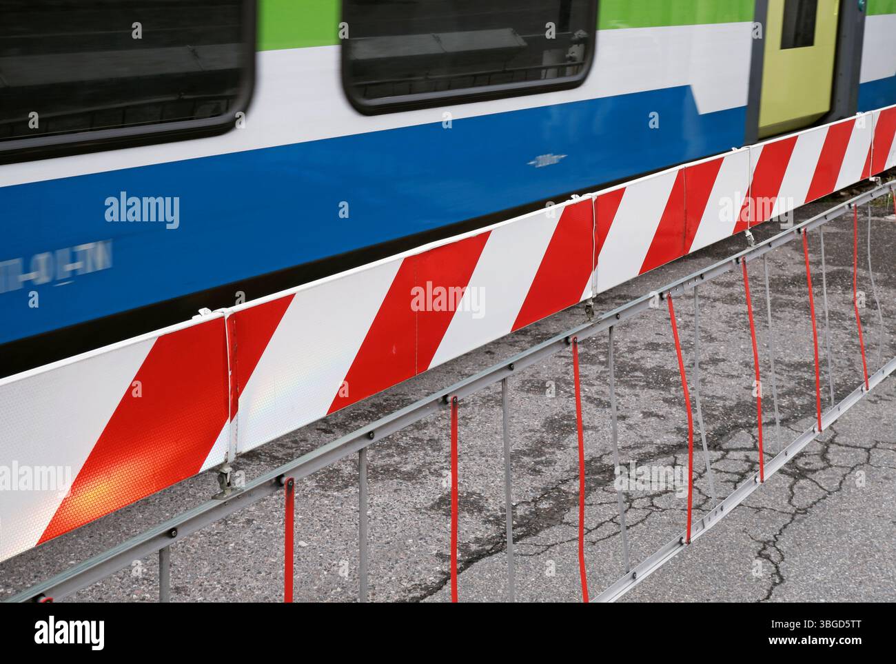 Rail barriers down hi-res stock photography and images - Alamy