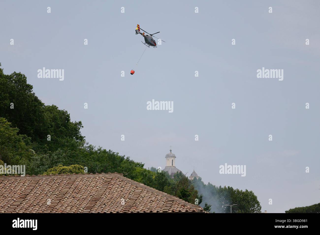 Incendio a Monte Mario— Roma — Italia — Giovedì 5 Giugno 2025 - Cronaca ...