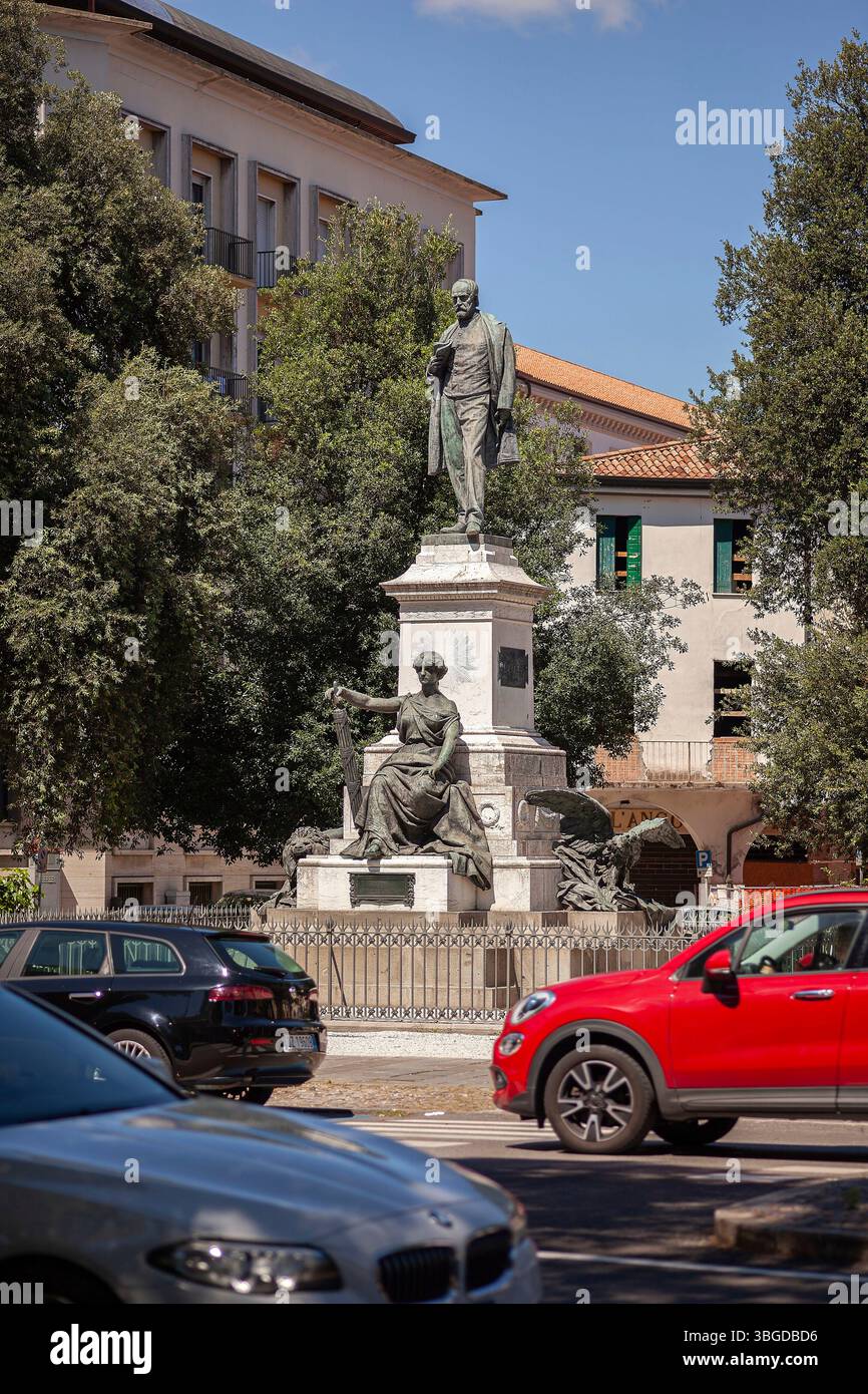 Padova, Italy 1 January 2025: Monument to garibaldi with bronze statues ...