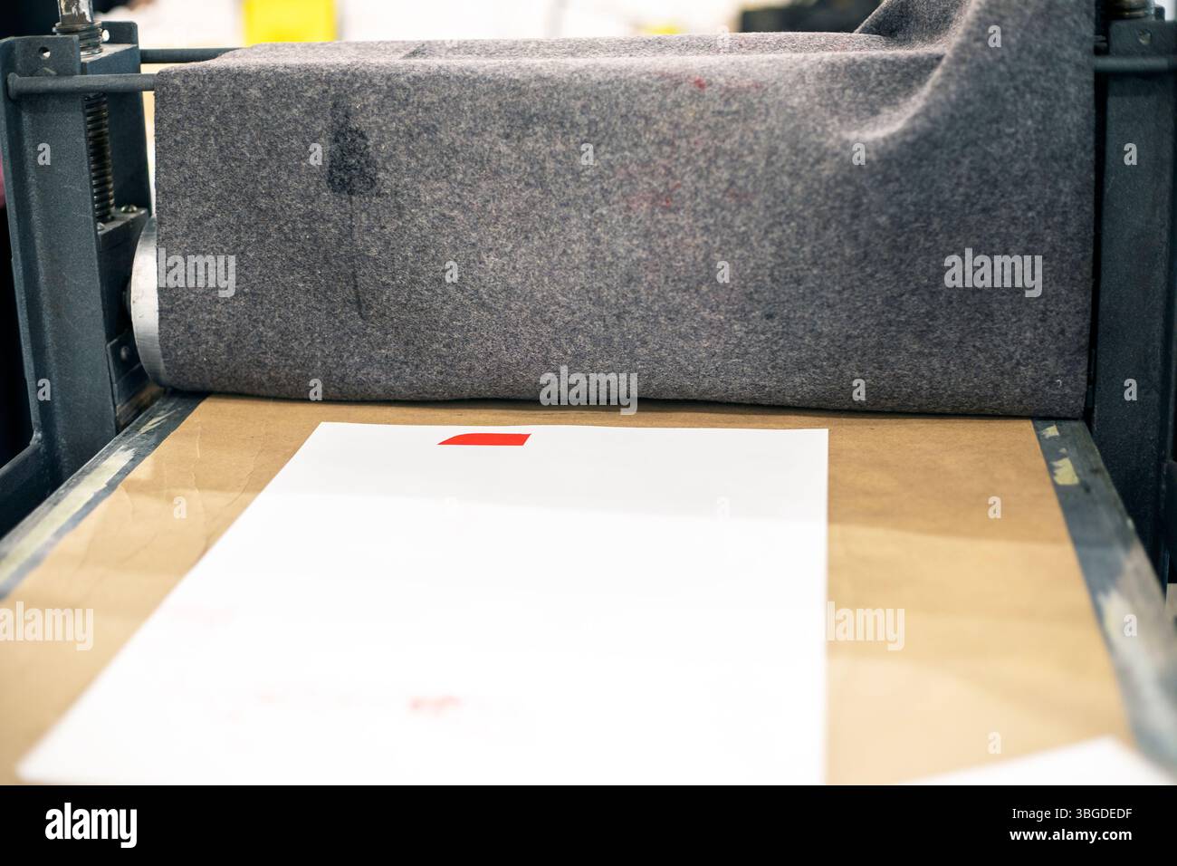 Fine art printing machine hi-res stock photography and images - Alamy
