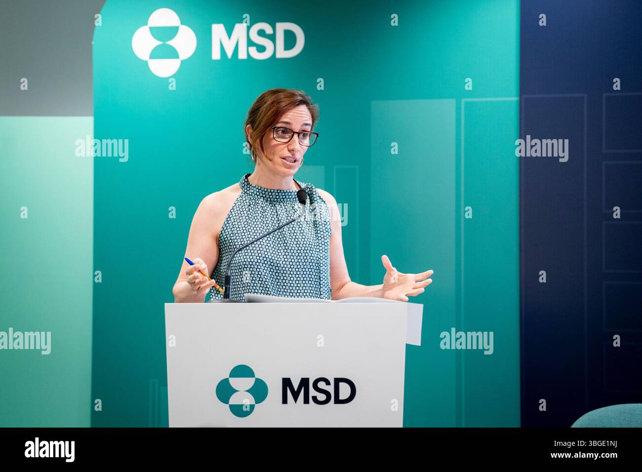 The Minister of Health, Mónica García, speaks during the inauguration ...