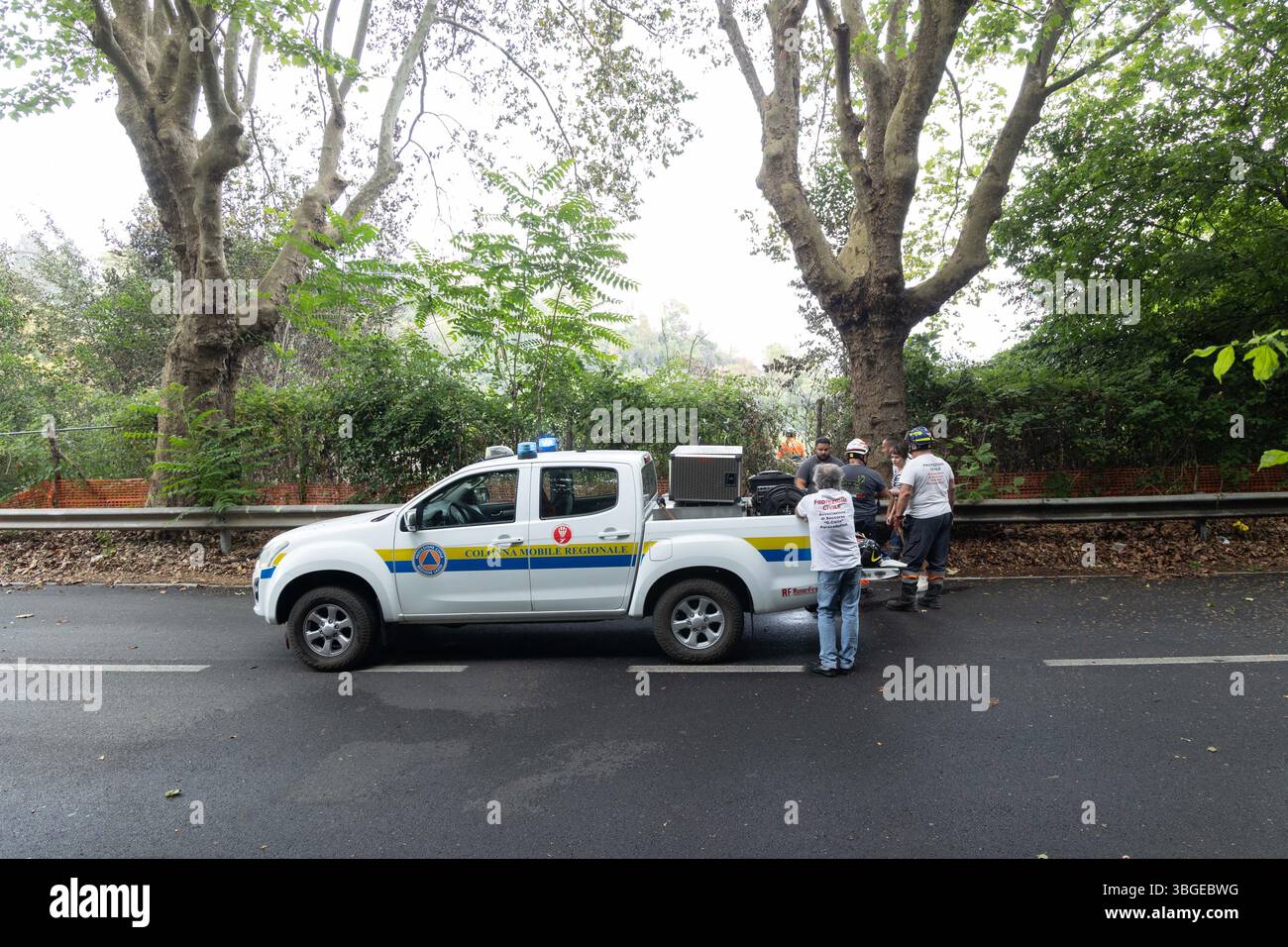 Rome, Italy. 05th June, 2025. Firefighters and Civil Protection control ...