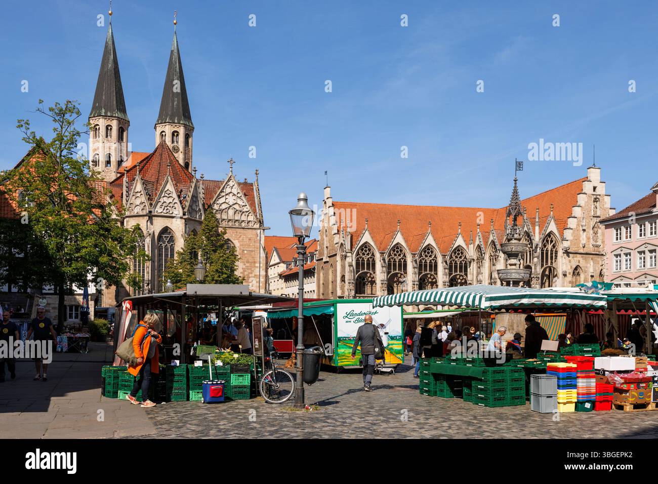 weekly market at the old town market, in front of St. Martini's Church ...